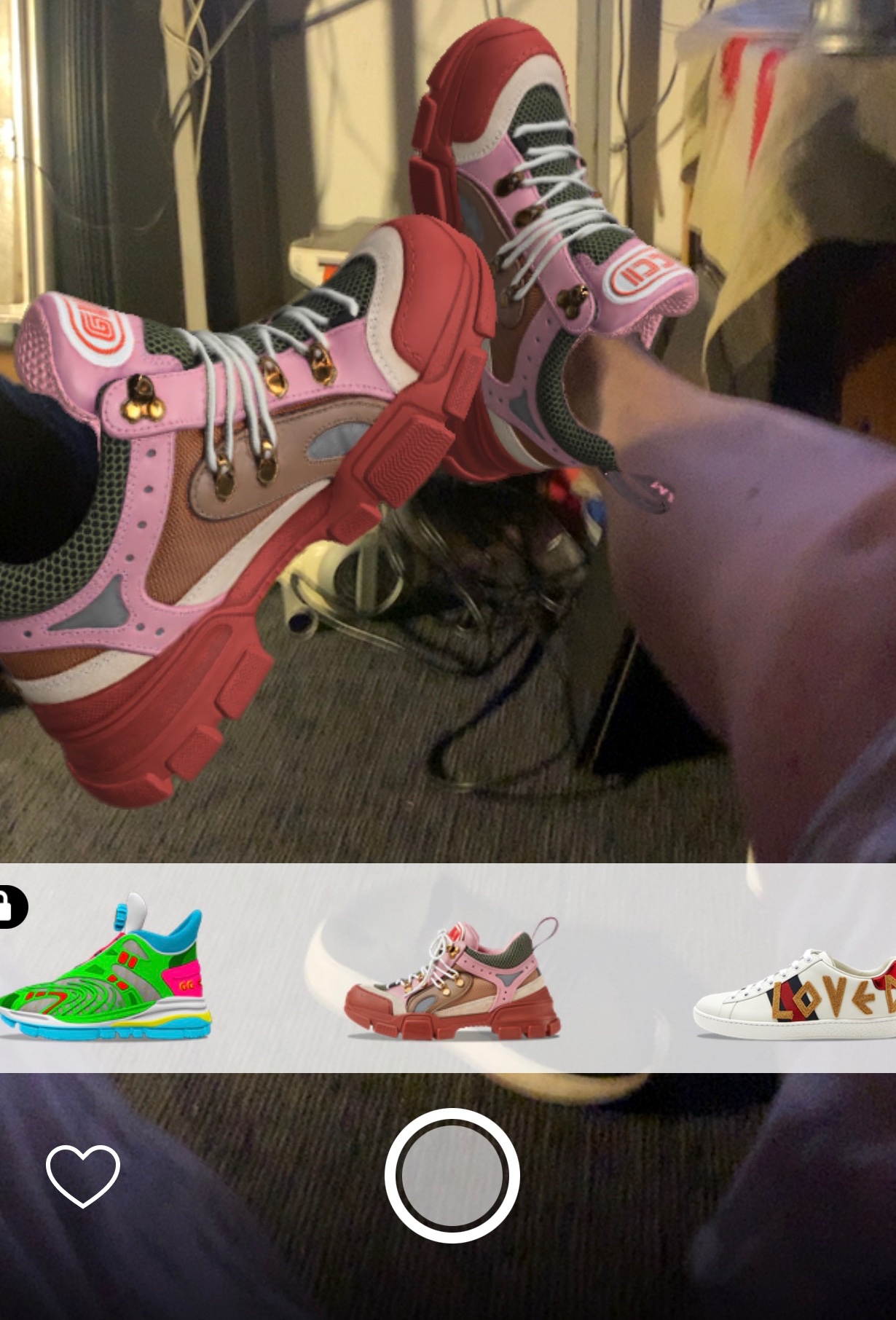Augmented reality and fashion: Trying on Gucci shoes from the comfort ...